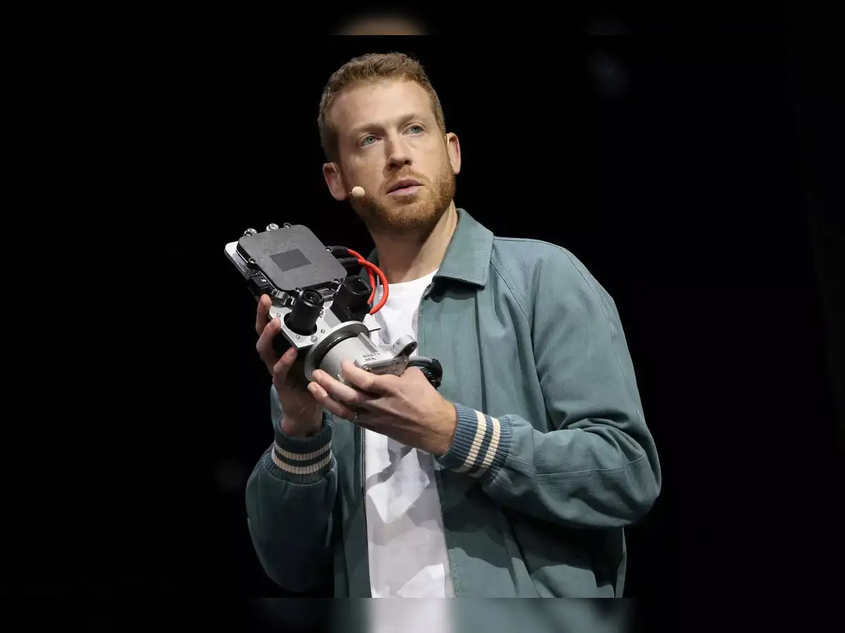 Kyle Vogt: GM's Cruise robo-taxi CEO Kyle Vogt resigns from company ...