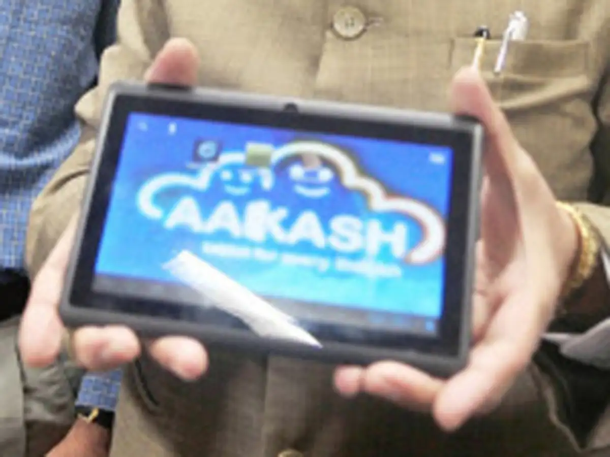 Ready to supply next Aakash tablet at Rs 2500 apiece: Datawind - The ...