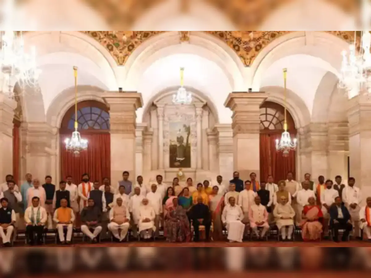 View: The Cabinet shuffle marks political social distancing and getting ...