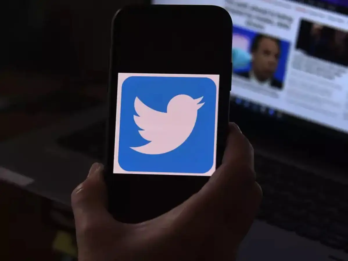 twitter algorithm: Twitter expands recommendations push with new tests ...