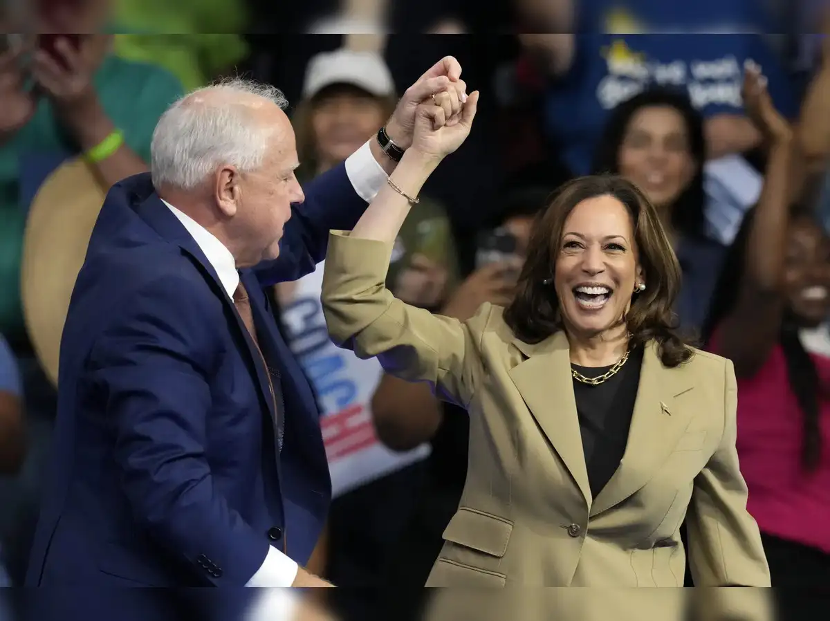 Kamala Harris makes an immigration pitch in Arizona as she fights to ...