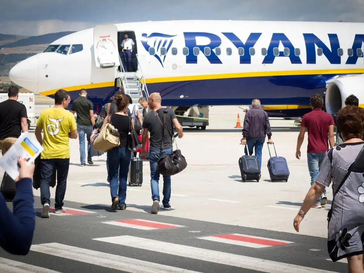 Ryanair warns Middle East war, fuel shortages could hit summer season ...