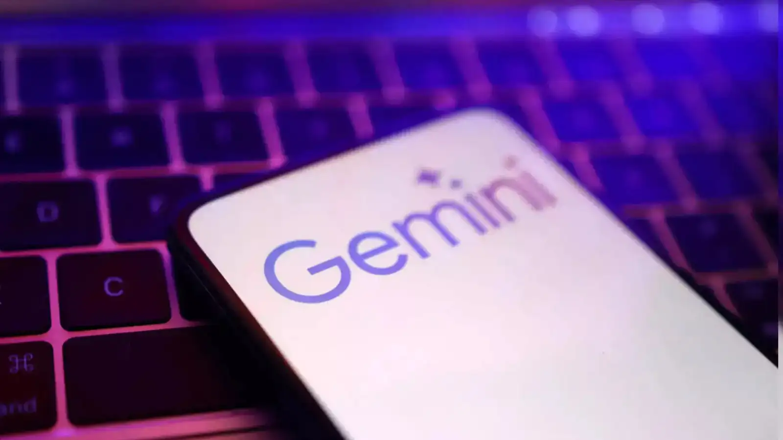 Revolutionizing Devices: Google's Integration of Gemini AI - Fusion Chat