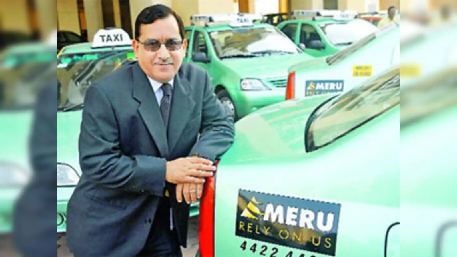 Meru Cab Logo