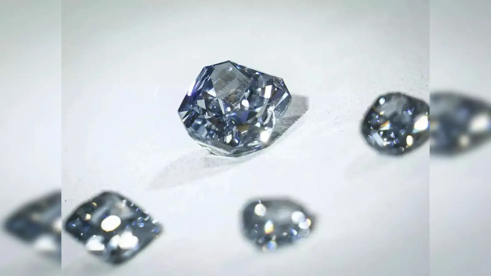 Lab-Grown Diamonds: The Science Behind CVD - The Software Point