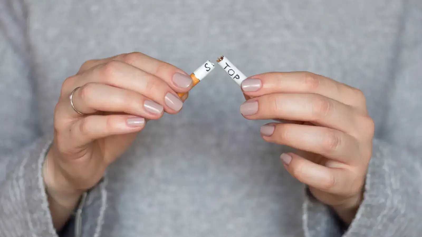 Sem Slogans De Tabaco