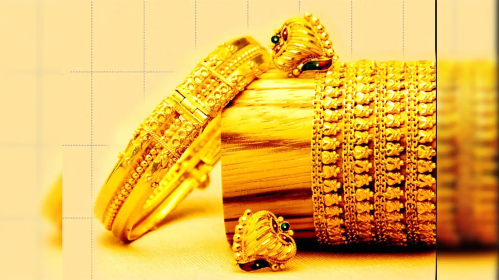 Bluestone Ratan Tata backed online jewellery firm BlueStone targets Rs 1000 crore revenue in FY19 The Economic Times