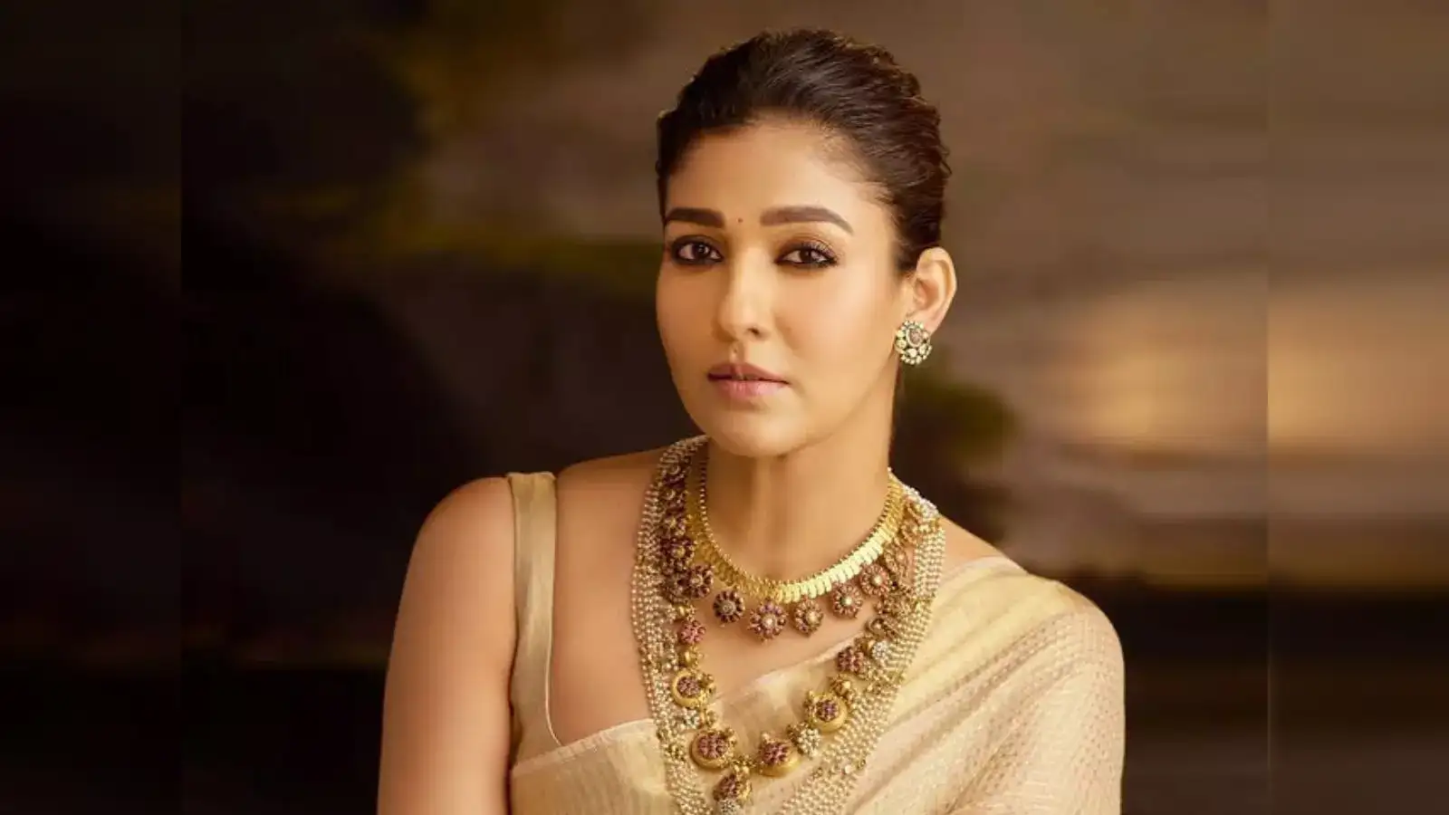 Nayanthara Hot Dance Photo Shoot Actress Exposed Stills Nayantara Hot
