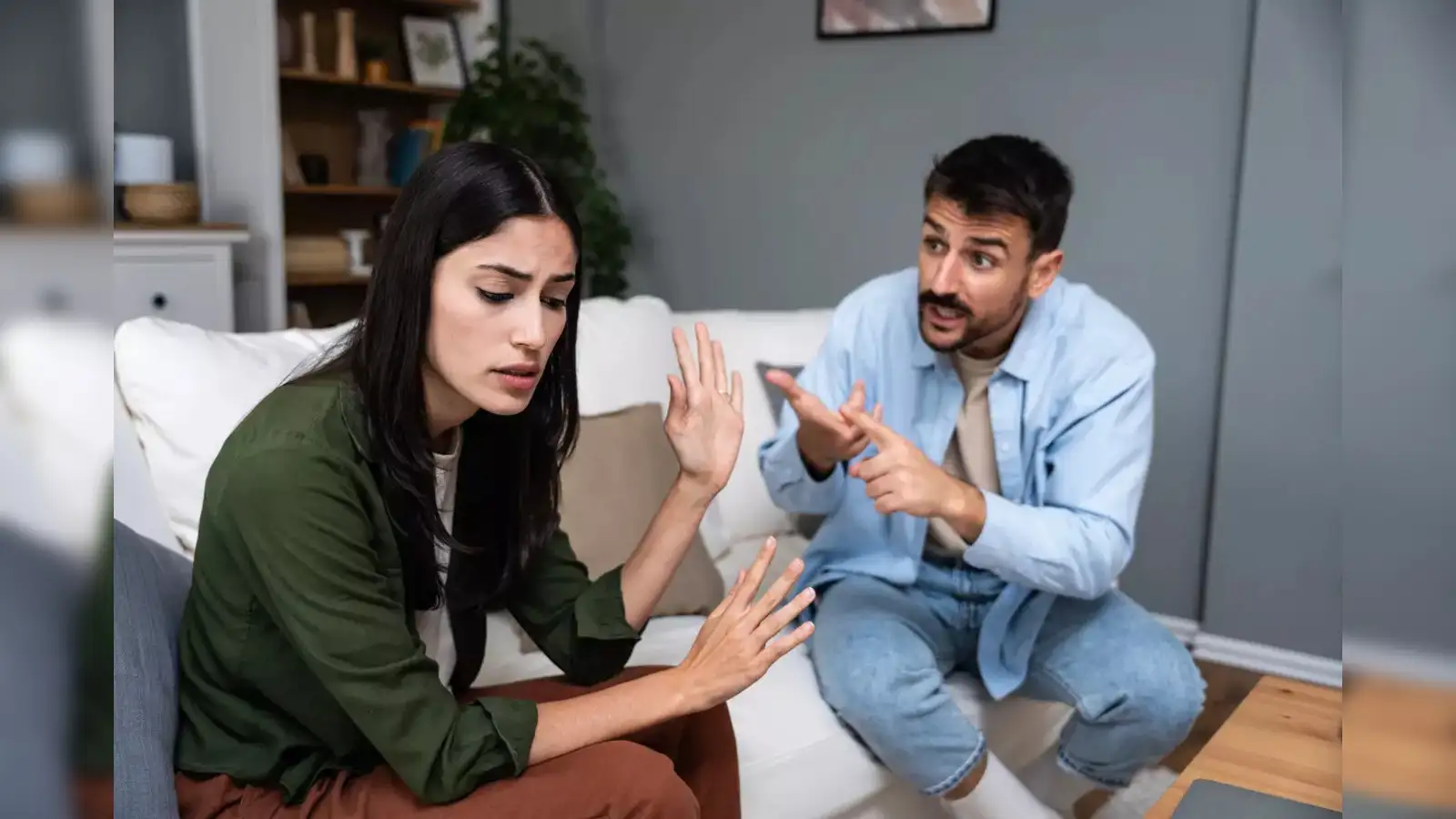 divorced couple fighting