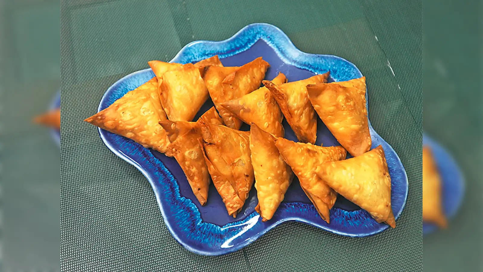 Samosa Pav Images
