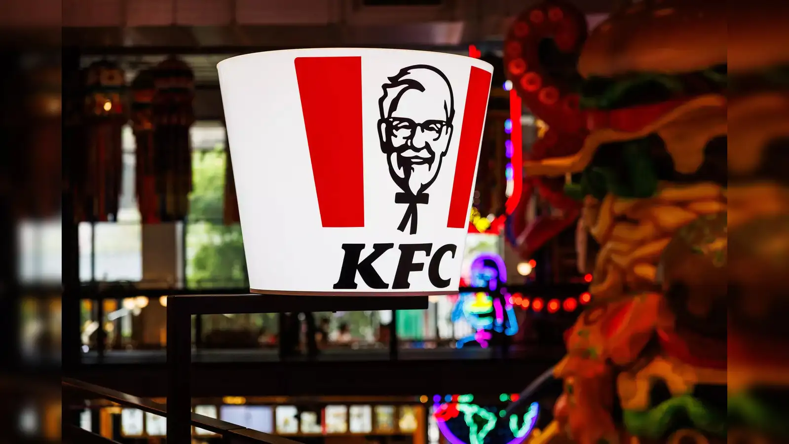 Kfc Chicken Logo Did Someone Say HEEEAAAATTTT?😮💨, The NEW KFC