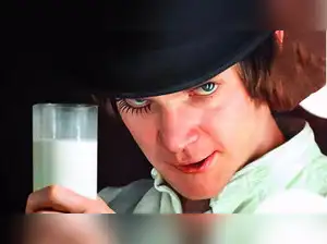 cold milk: Drinking chilled milk - The Economic Times