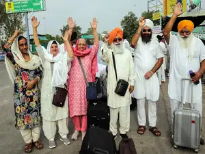 Pakistan issues 737 visas to Indian pilgrims for Guru Arjan Dev Ji ...