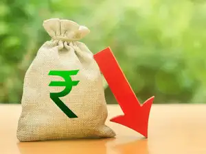 FD interest rate: As countdown of FD interest rate fall has started, is ...