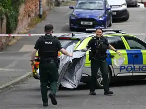 Anti-immigrant violence erupts across Belfast after knife attack - The ...