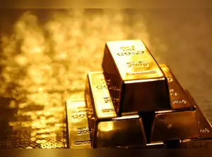 With 30% YTD returns, gold continues to glitter brightly this year ...