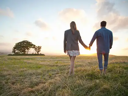 why do couples hold hands while walking
