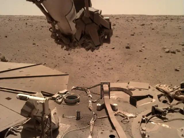 el ali: Scientists find two new minerals in 9th largest meteorite El ...