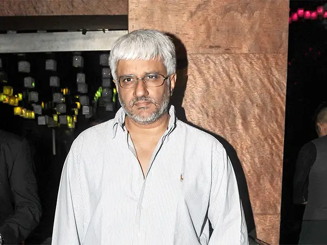 vedant sarda: Vikram Bhatt pens emotional post for daughter as she gets ...