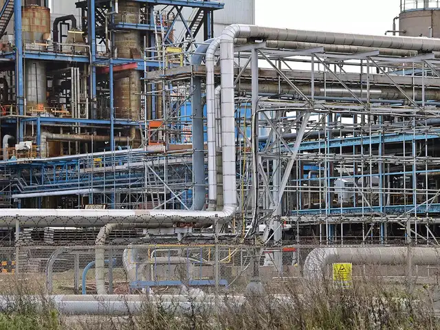 ofgem: UK energy bill to rise by 80%? Regulator Ofgem makes new ...