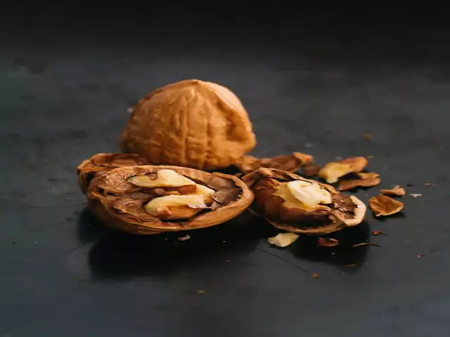 sirin murad: After lying under sun for 30 min without sunscreen, woman ...