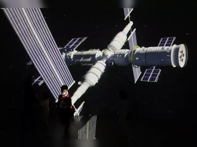 Chinese Space Station Vs International Space Station
