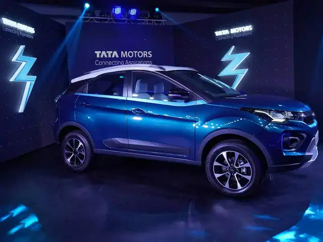 Polestar 3 electric SUV Features: Polestar 3 electric SUV: Check all ...