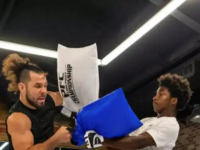 Gadsden County: Boxing coach in Gadsden County teaches children the ...