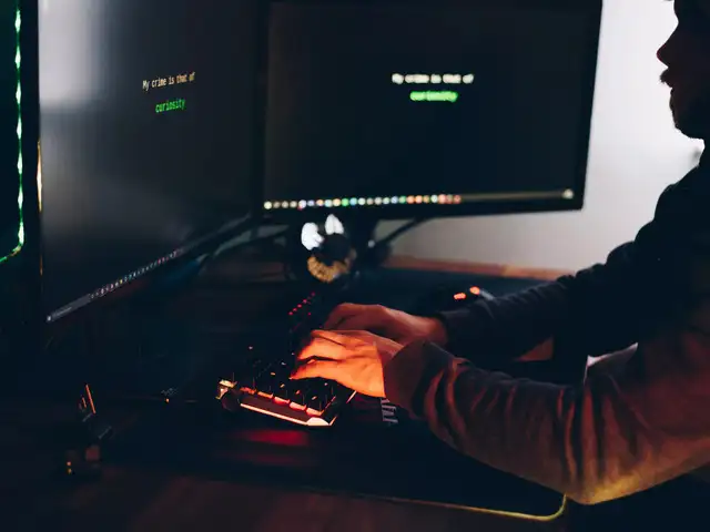 Google Chrome: How to turn off search recommendations on phone or ...