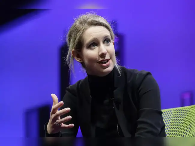 holmes: Elizabeth Holmes in prison custody to begin 11-year sentence ...