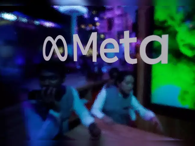 meta llama 3: Meta plans launch of new AI language model Llama 3 in ...