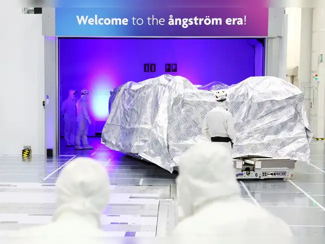 ASML says first chips from new High-NA machines to arrive in months ...