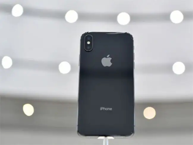 iPhone X: Apple cuts iPhone X retailers’ margins - The Economic Times