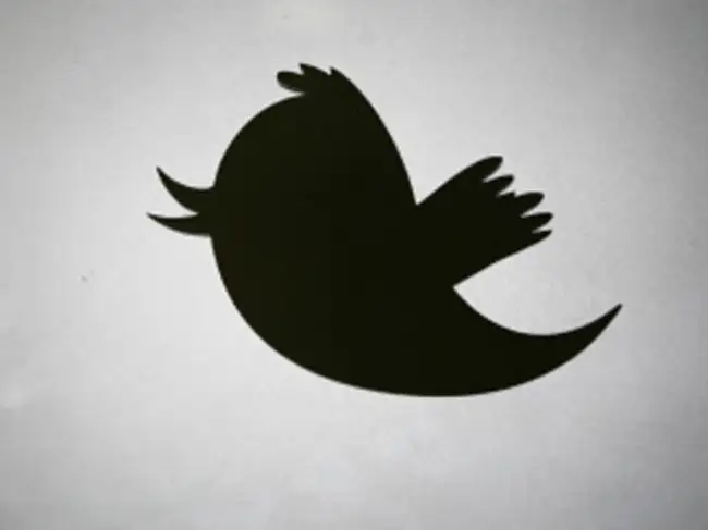 iPhone 5: Twitter abuzz with rumours - The Economic Times