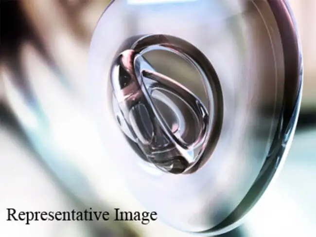'Smart glass' micro-iris for smartphone cameras - The Economic Times