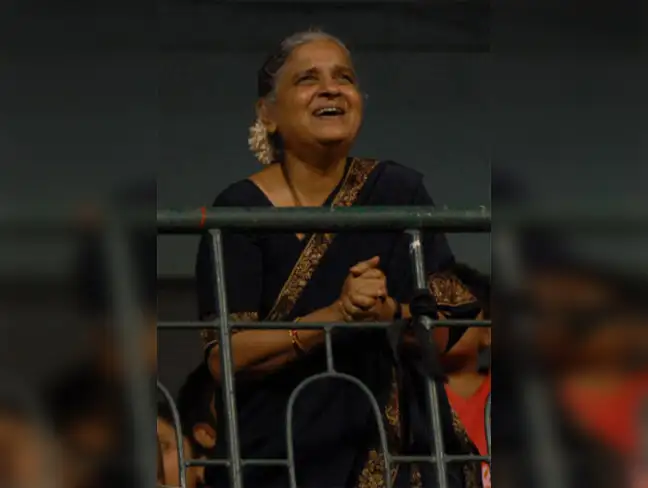 Sudha Murthy sells 20 L Infy shares for Rs 445 cr - The Economic Times