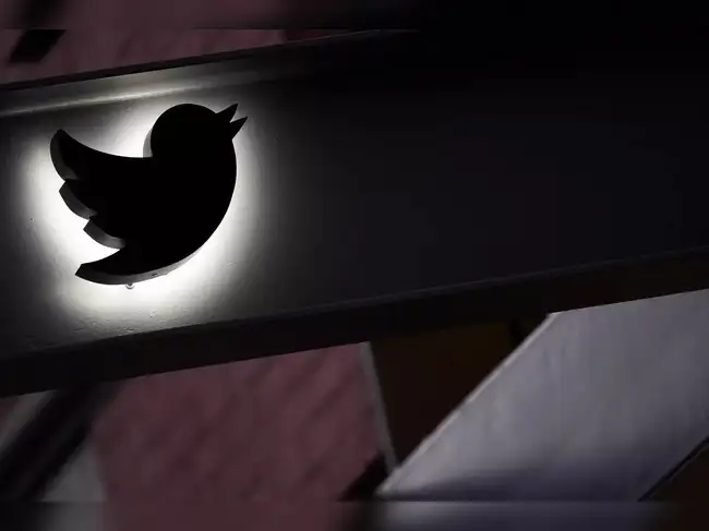 Twitter layoffs: Twitter to lay off 25% of workforce in first round of ...