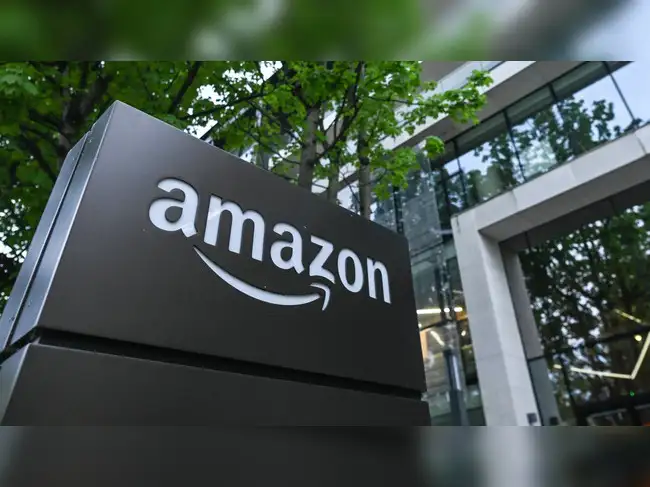 In two Amazon units, 'builder' replaces traditional job titles - The ...