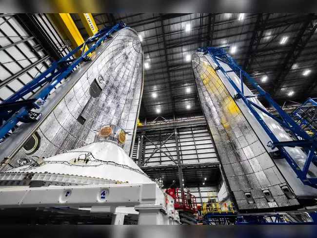 Jeff Bezos' Blue Origin faces last-minute delays in debut New Glenn ...