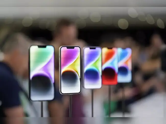 apple: Apple, Amazon must face consumer lawsuit over iPhone, iPad ...