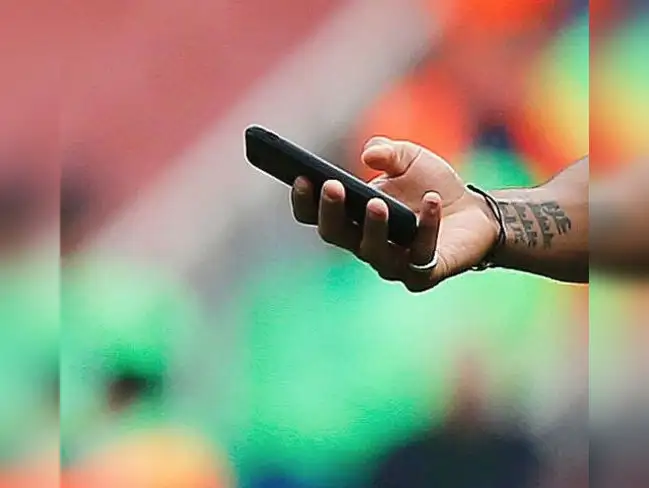 Top 10 smartphone trends to watch out for in India in 2018 - The ...