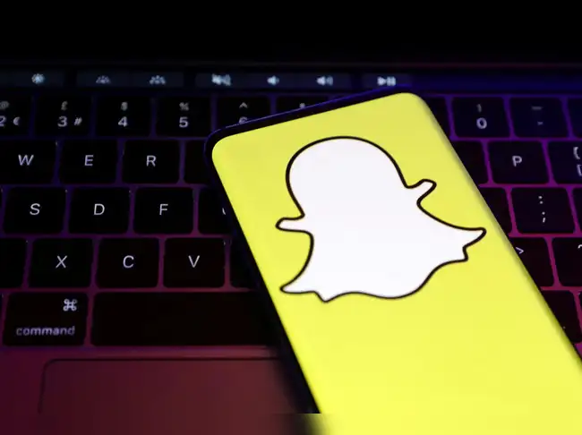 Snapchat down, thousands of users report problems logging in - The ...