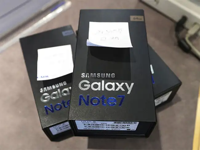 Brand damage from Samsung Note 7 crisis greater threat to rating than ...