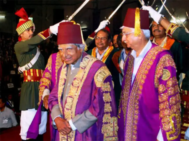 Is Azim Premji doing a Bill Gates? - The Economic Times