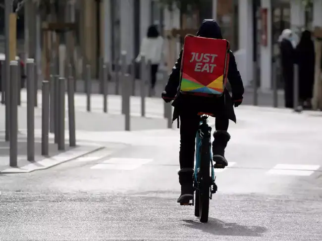 Just Eat Takeaway layoffs: UK food delivery app Just Eat Takeaway to ...