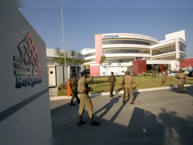 Andhra CM YSR Reddy gave Raju 50 acres for SEZ - The Economic Times