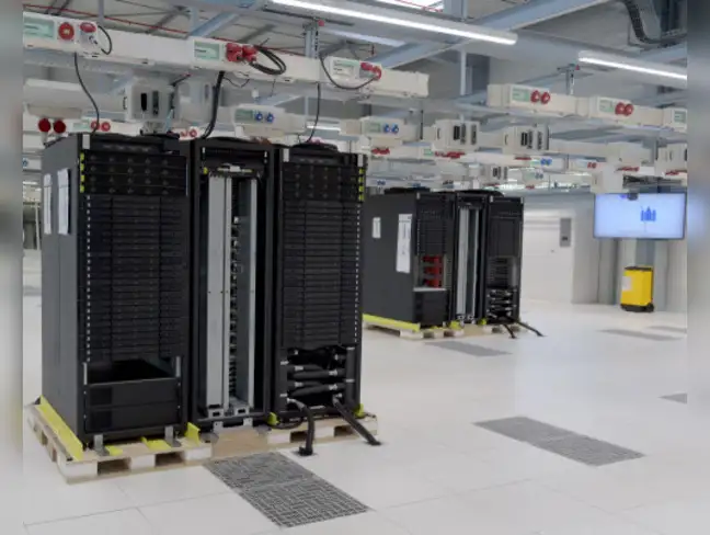 Server market revenue in India drops more than 11% in Q4 due to ...