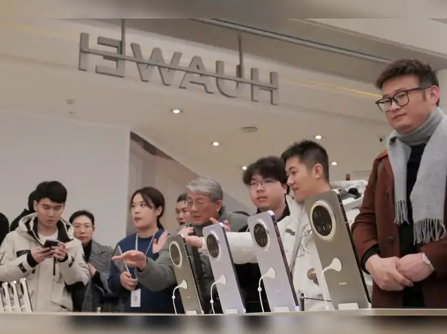 Huawei Mate 70: Huawei's new Mate 70 phone chip shows no major redesign ...