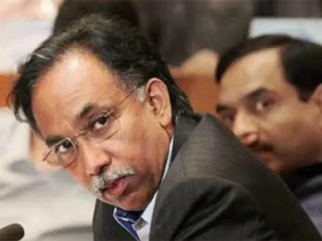 Infosys: A look at the Infosys CEO Shibulal's quarterly milestones ...