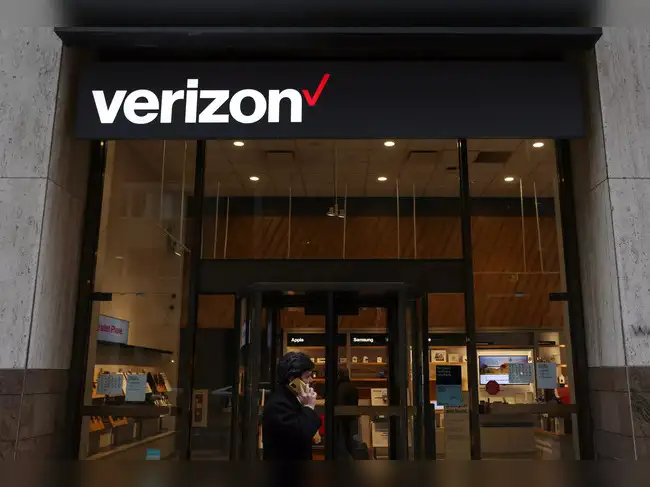 verizon: Verizon executive testifies Google search always pre-installed ...